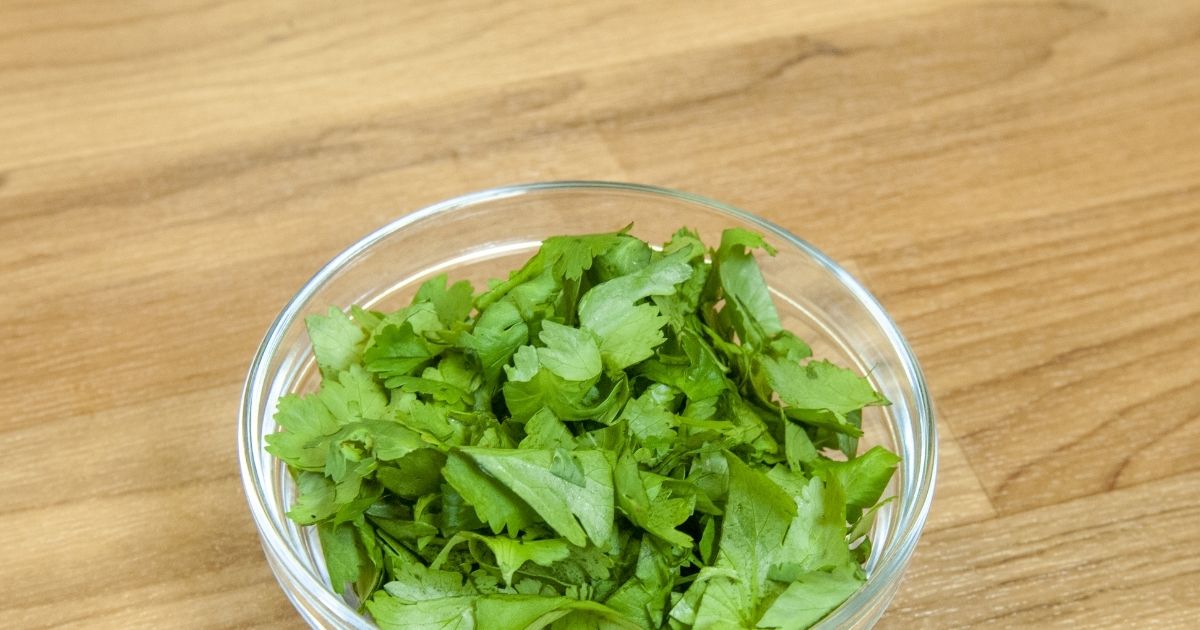 Why Cilantro Tastes Like Soap (And What Cooks Can Do About It) | JM ...
